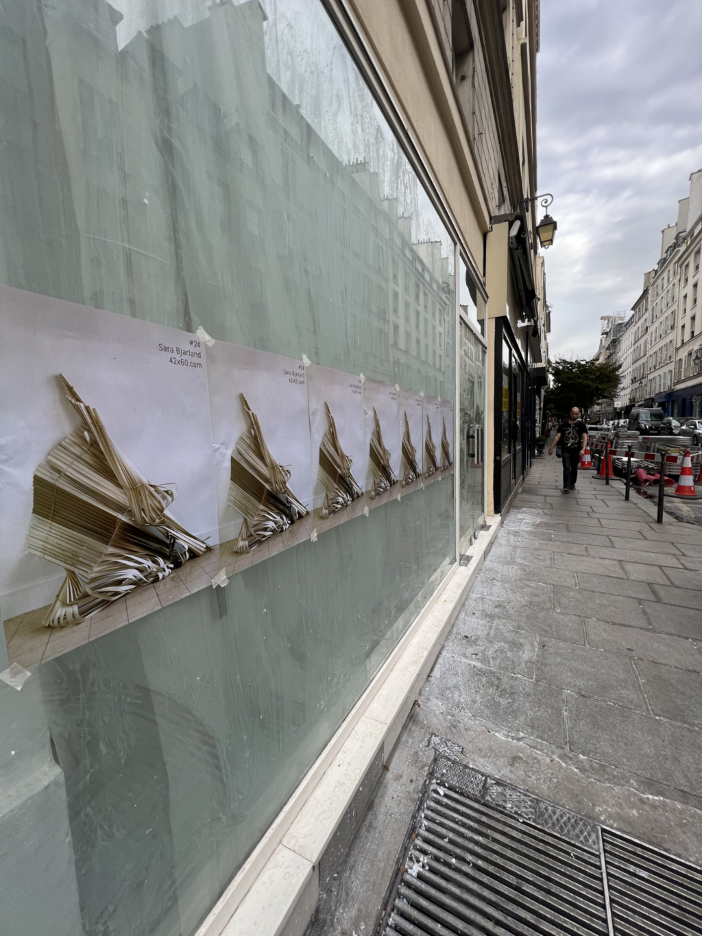 SARA BJARLAND — 42×60 in Paris